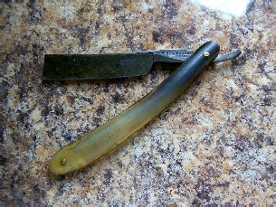 The history of straight razors - Invisible Edge