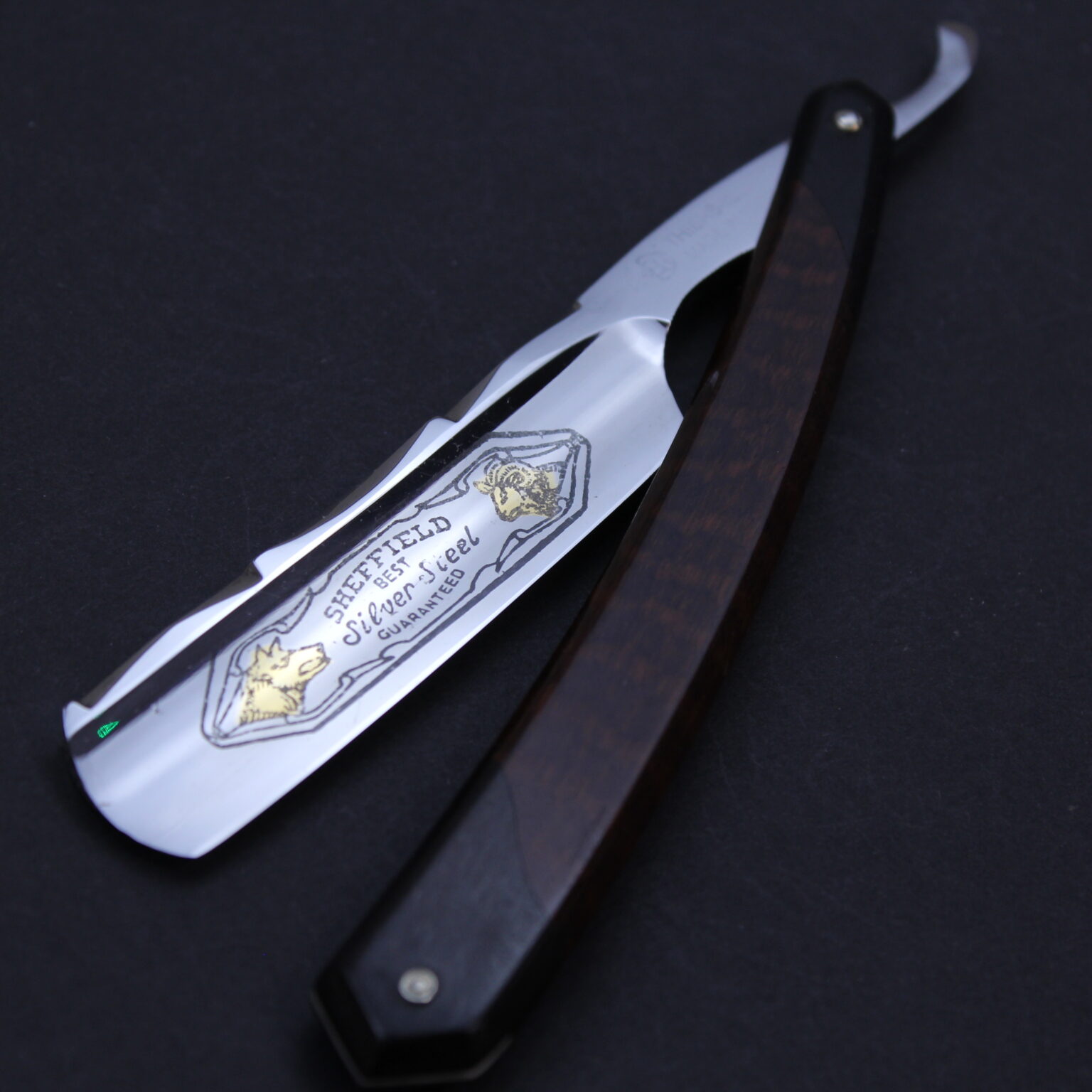Pre-Owned Rare 6/8 Festonne Razor | The Invisible Edge