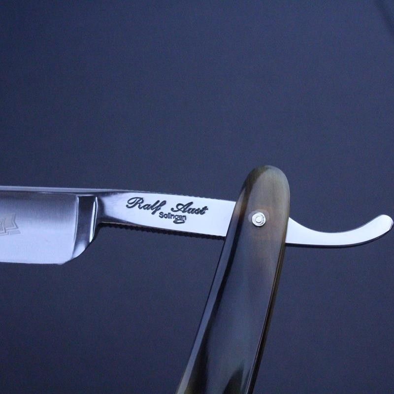 Ralf Aust 5/8 Spanish Point Horn Razor | The Invisible Edge